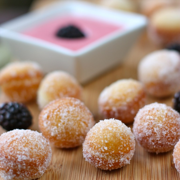 mini sugar doughnuts | daisy's world